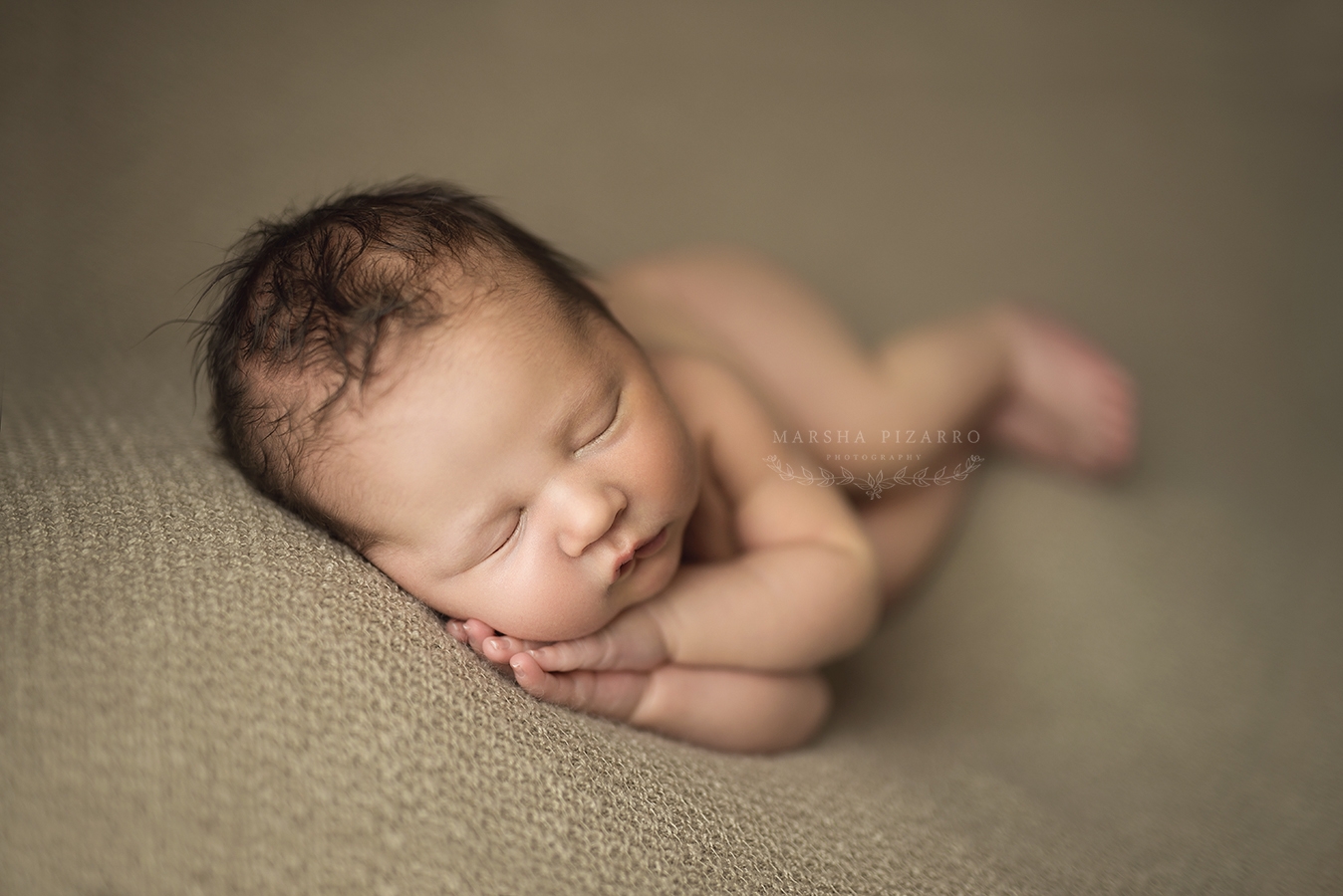 Baby Photography | Calgary Newborn Posing | Marsha Pizarro Photos