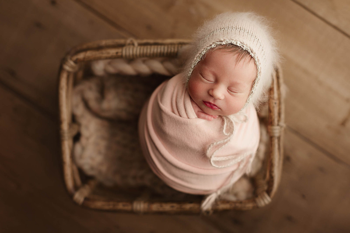 Marsha Pizarro: Calgary's Premier Newborn Portrait Photographer